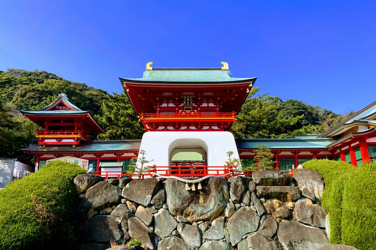 赤間神宮公式サイト | 第八十一代安徳天皇を祀る赤間神宮